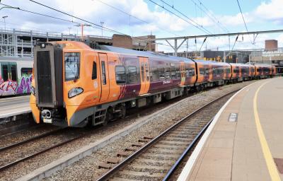 196101 - Class 196 / Diesel mechanical / hydraulic multiple unit sets ...