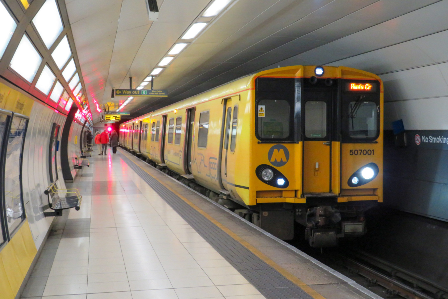 Photo of 507001 at Moorfields — trainlogger