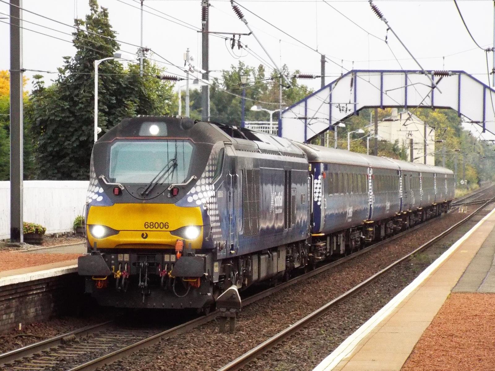 Photo of 68006 at Slateford — trainlogger