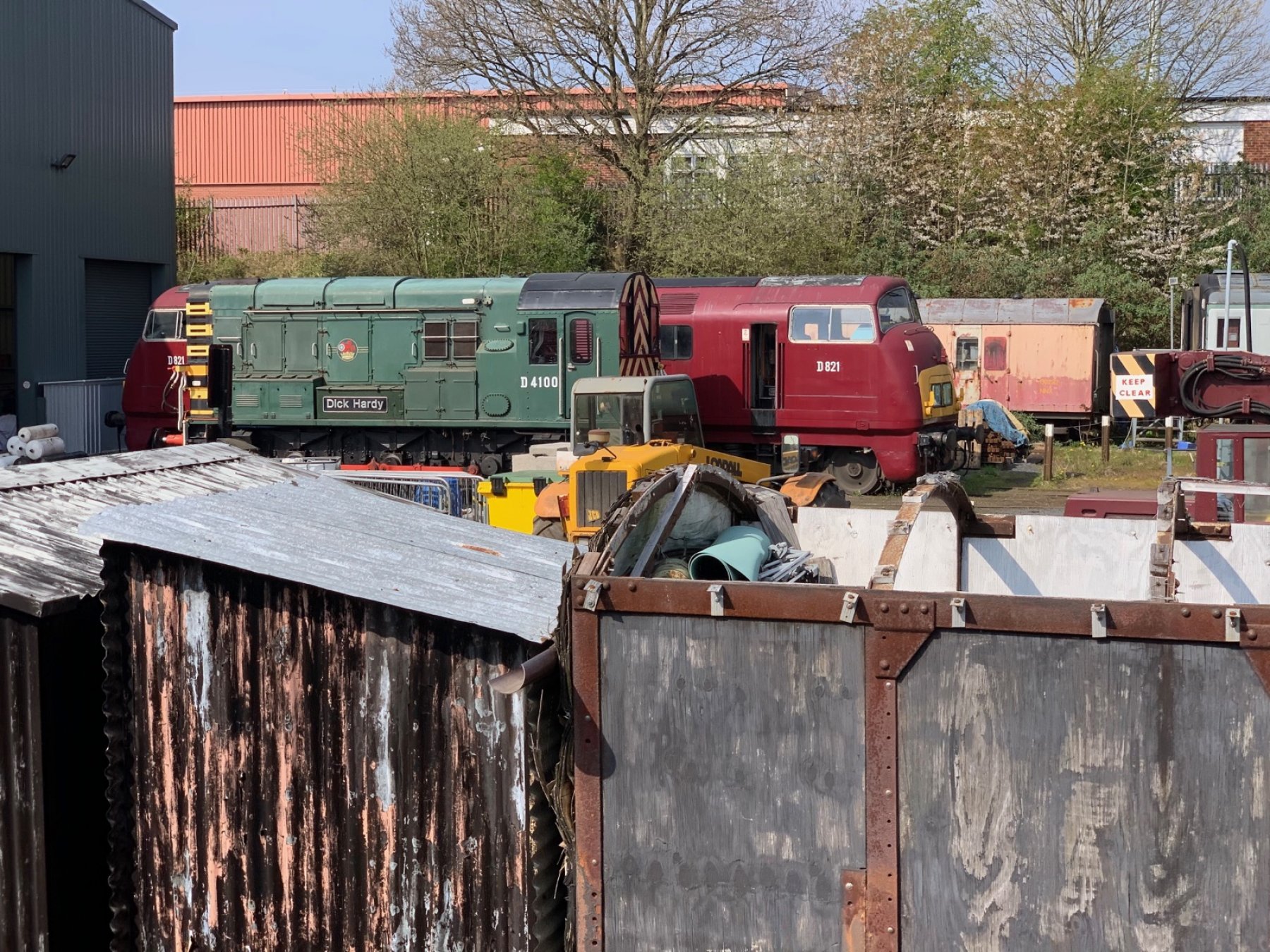 Photo of D4100 and D821 at Severn Valley Railway — trainlogger