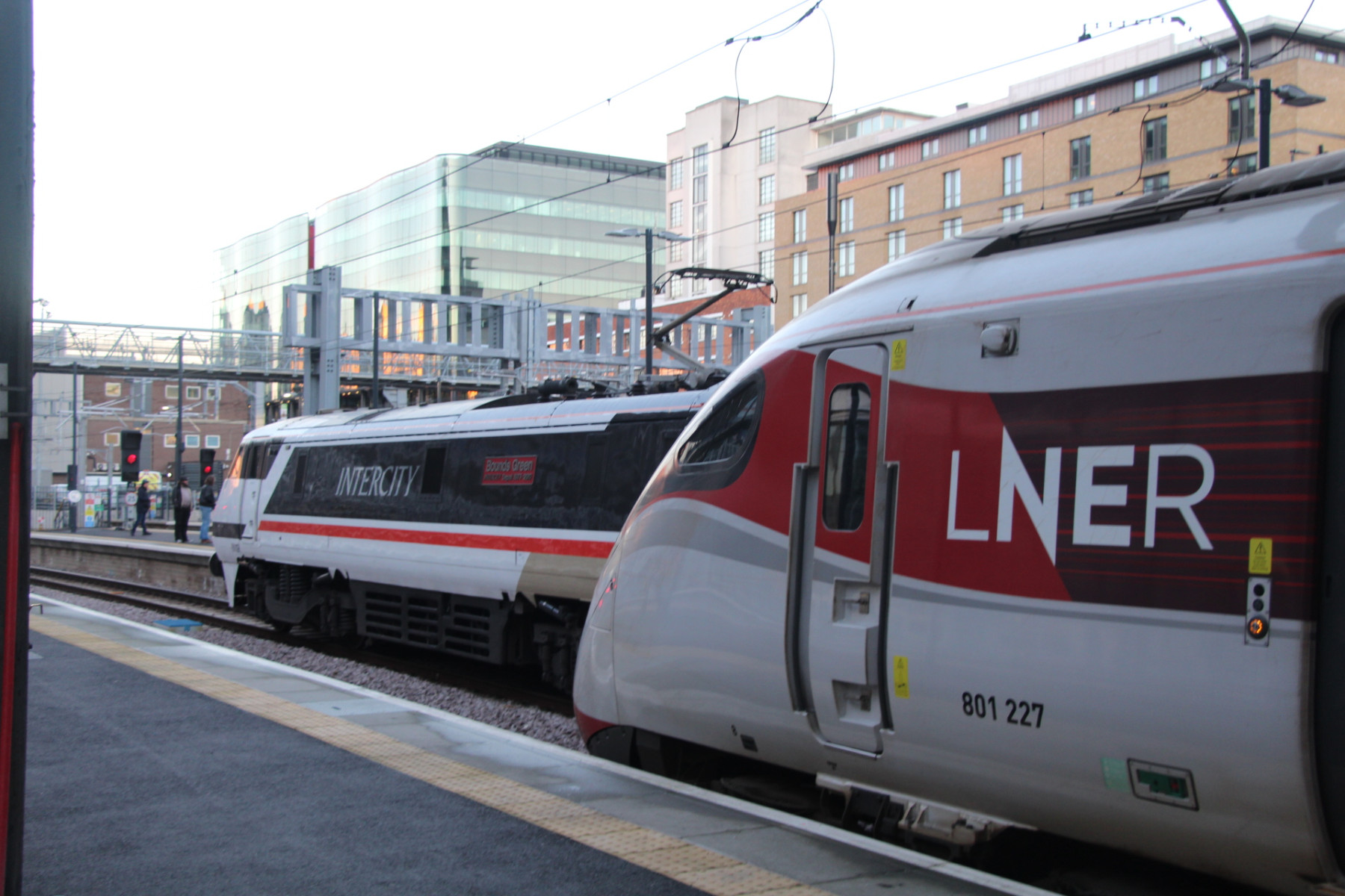 Photo of 801227 and 91119 at London Kings Cross — trainlogger