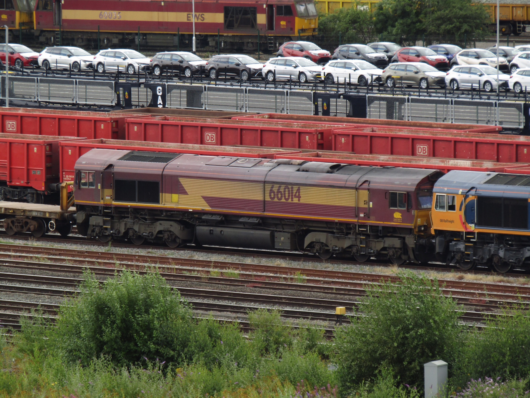 Photo of 66014 at Toton yard — trainlogger