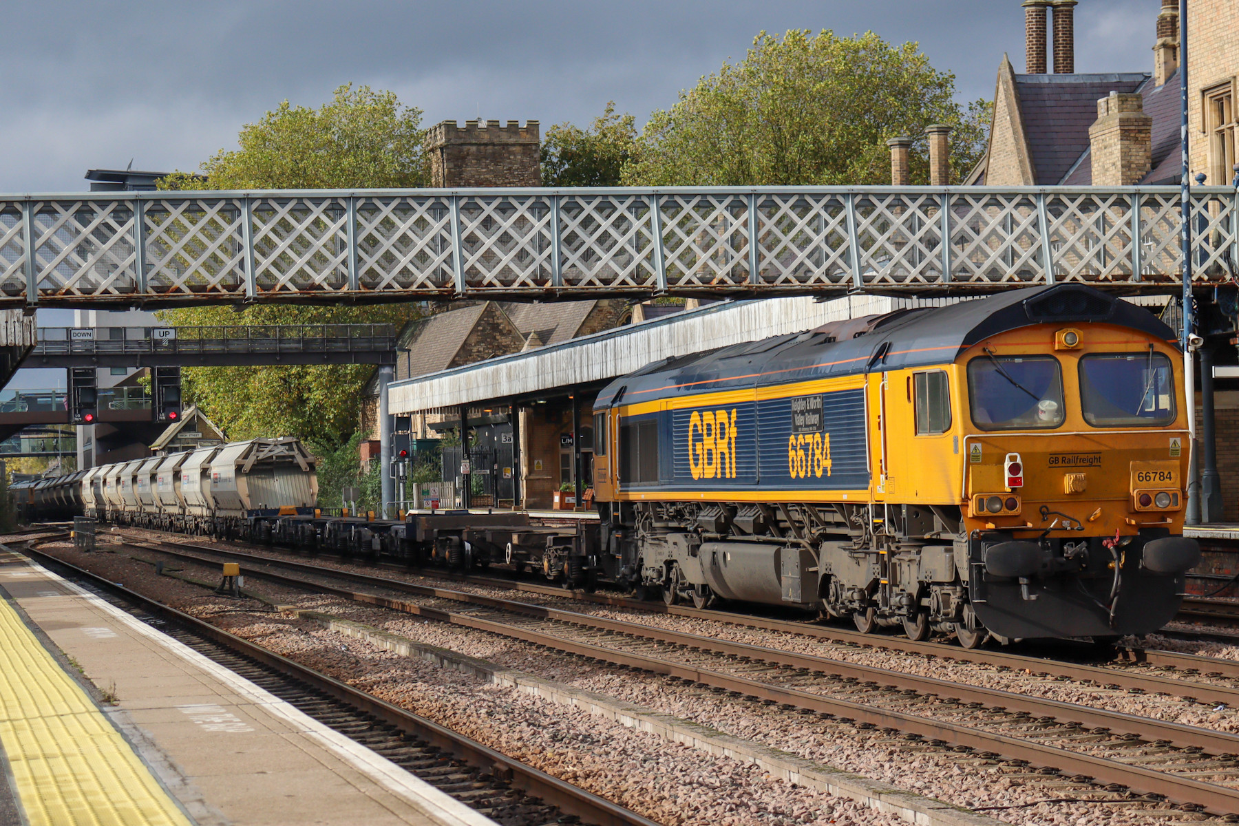 Photo of 66784 at Lincoln Central — trainlogger