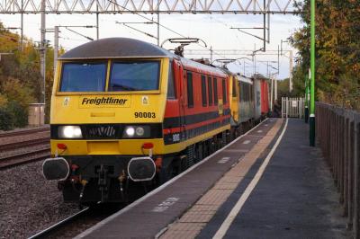 90003 - Class 90 / Locomotives (AC electric) — trainlogger