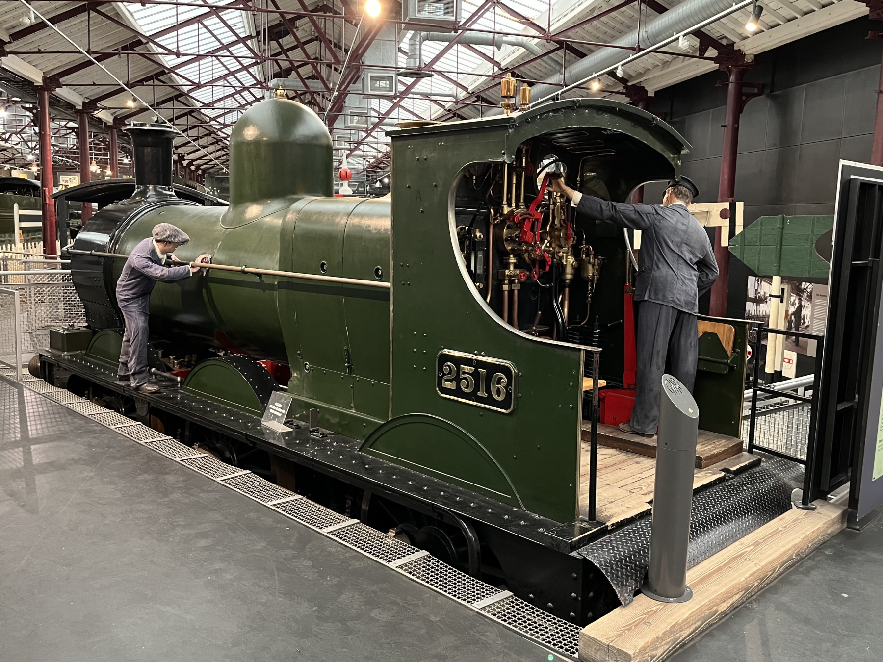 Photo of 2516 steam at Swindon - STEAM - Museum of the Great Western ...