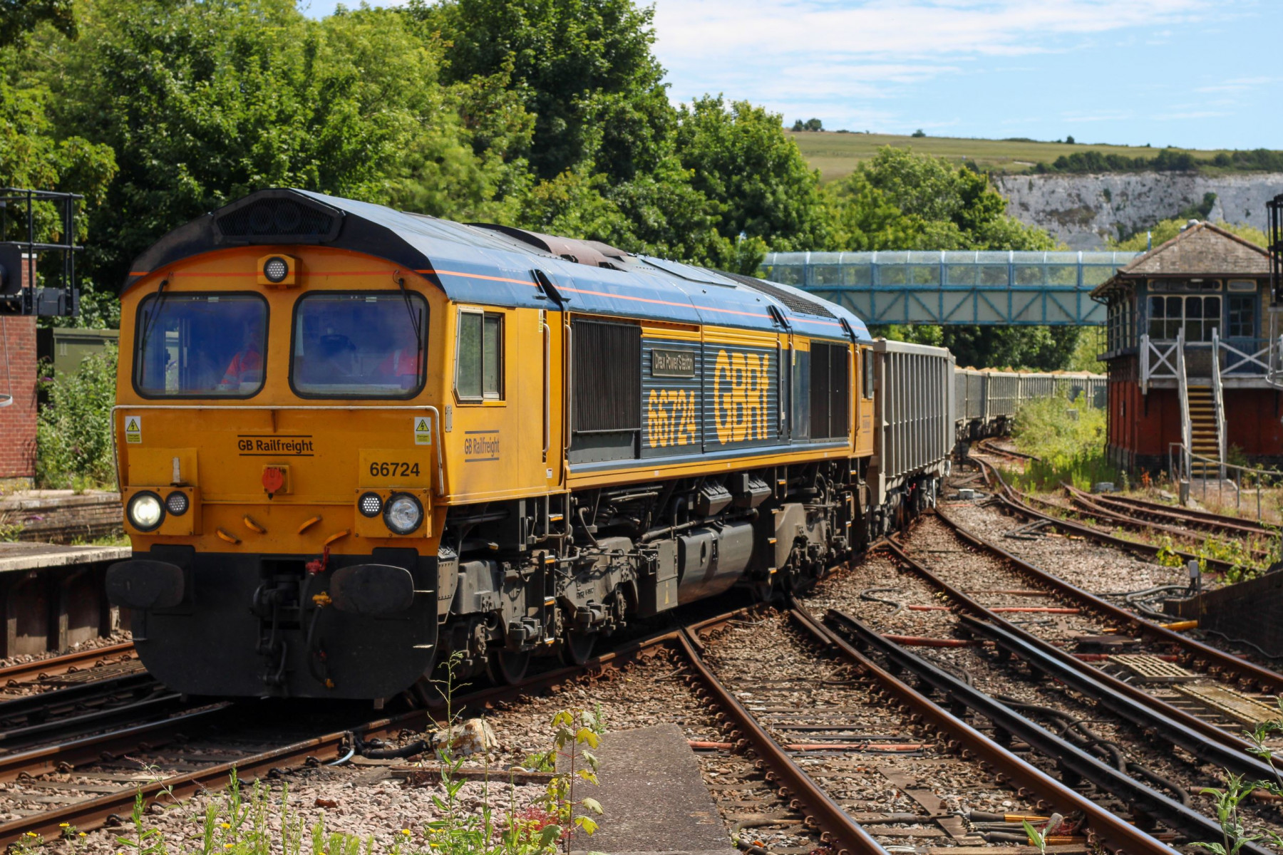 Photo of 66724 at Lewes — trainlogger