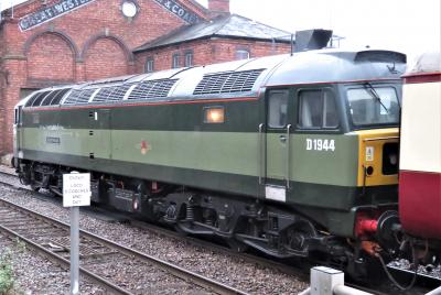 D1944 - Class 47 / Locomotives — trainlogger