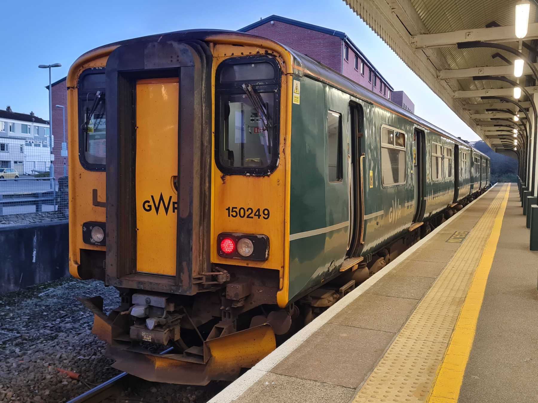 Photo of 150249 at Falmouth Docks — trainlogger