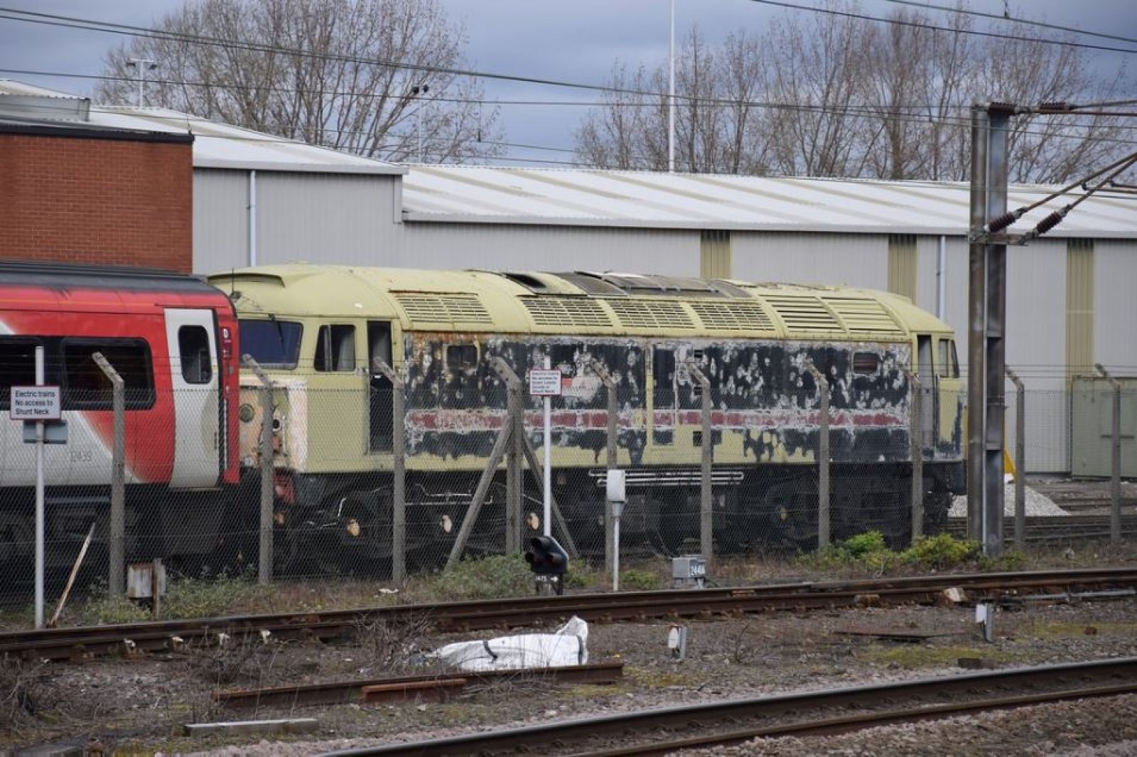 Photo of 47703 at Doncaster Wabtec — trainlogger