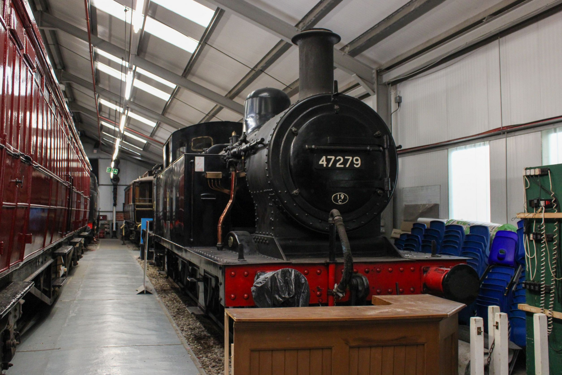 Photo of 47279 steam at Keighley & Worth Valley Railway — trainlogger