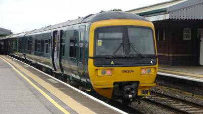 166204 - Class 166 / DMUs — trainlogger