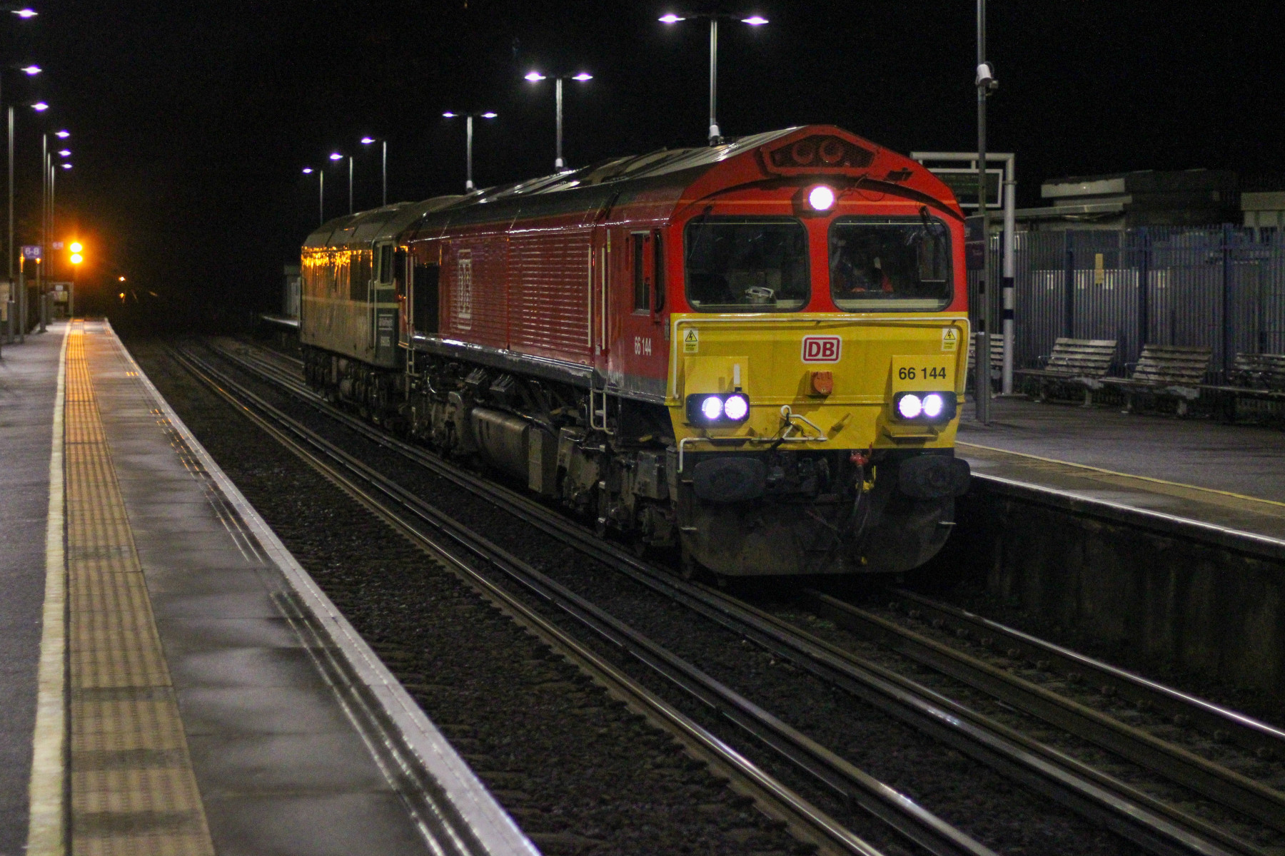 Photo of 66144 at Winchester — trainlogger