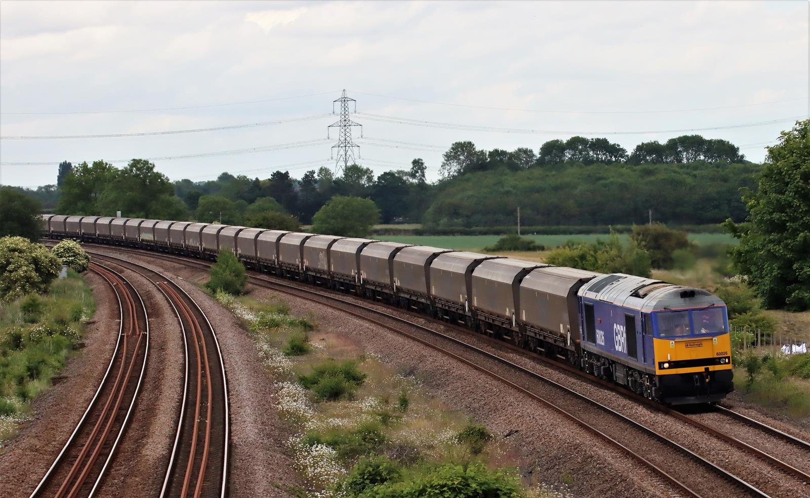 Photo of 60026 at Burton Salmon — trainlogger