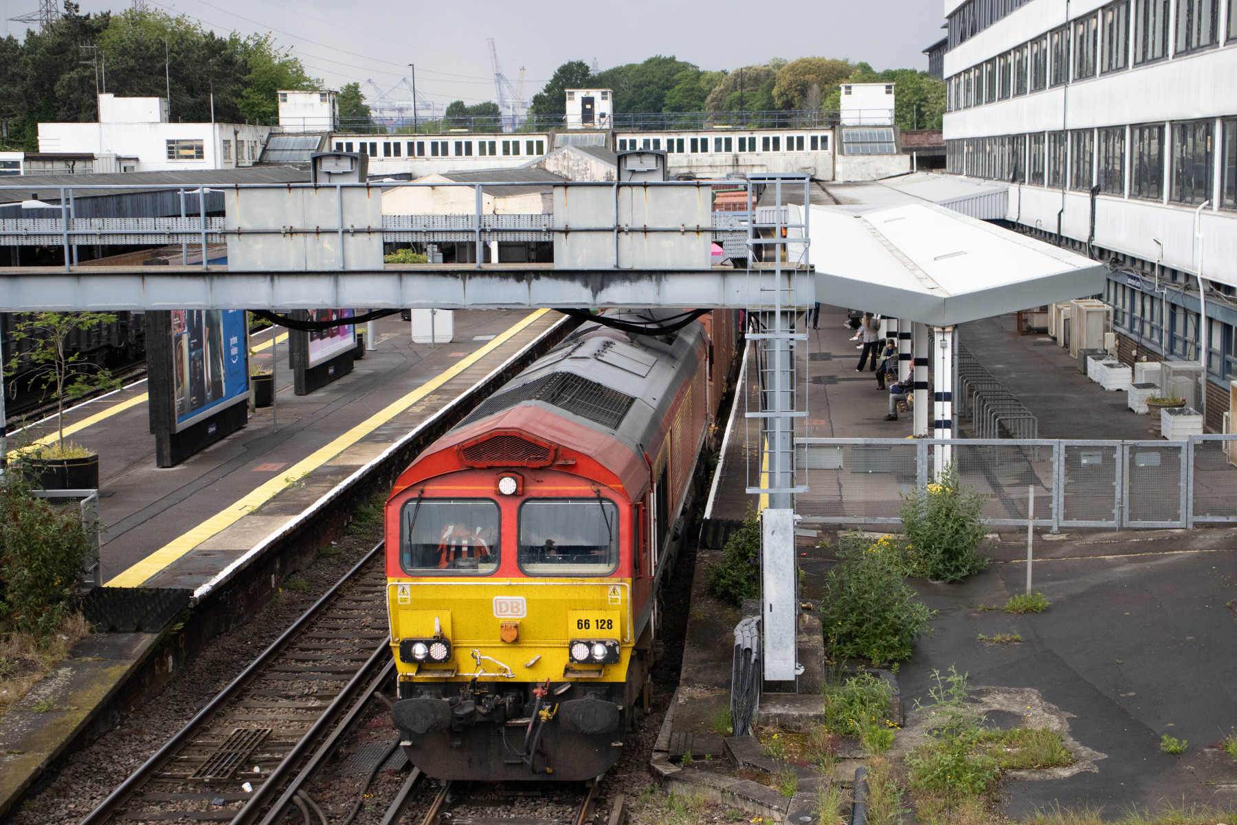 Photo of 66128 at Southampton Central — trainlogger