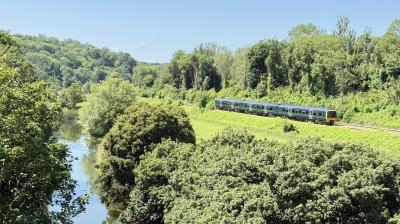 166205 - Class 166 / Diesel mechanical / hydraulic multiple unit sets ...