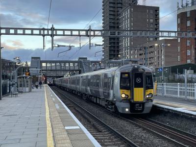 Class 387 - Bombardier Electrostar — trainlogger