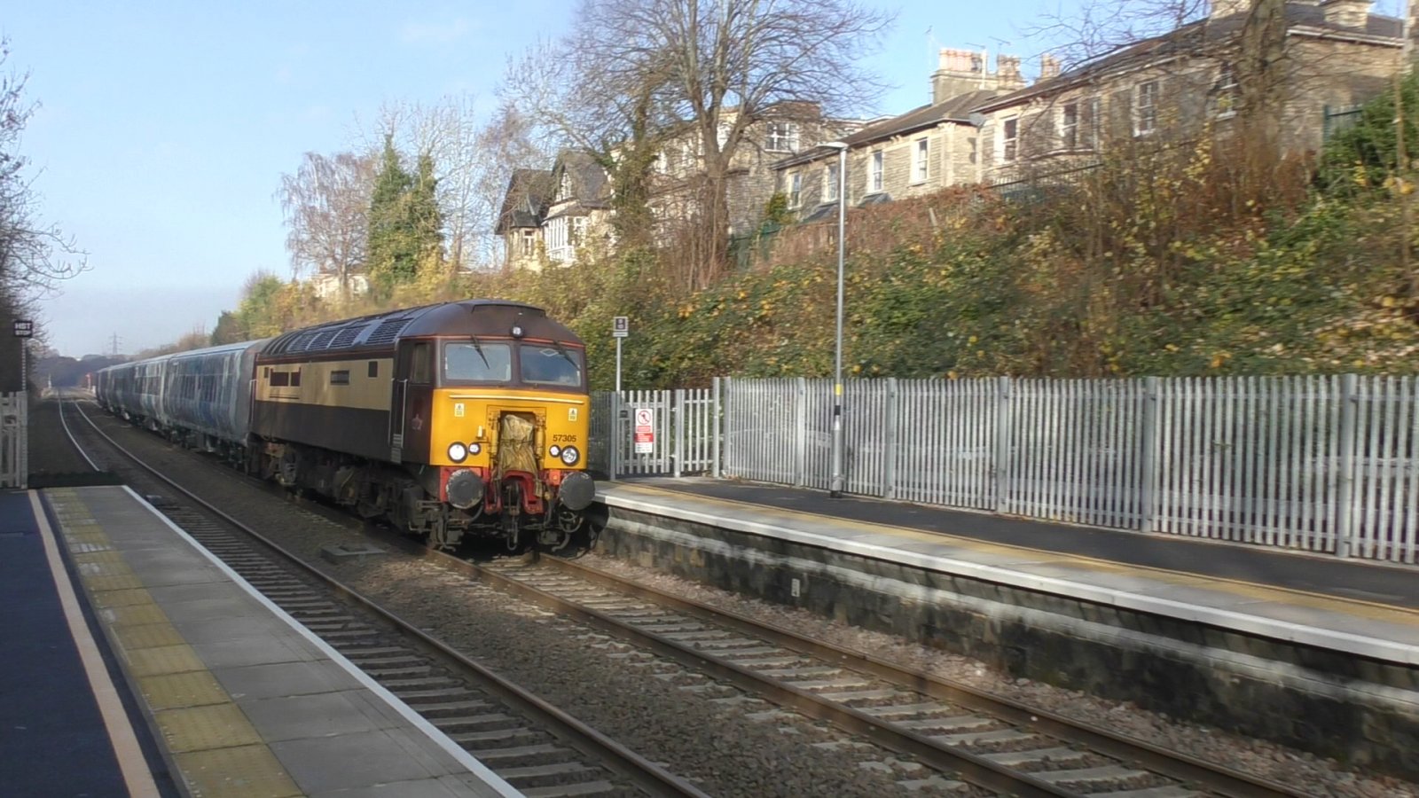 Photo of 57305 at Keynsham — trainlogger