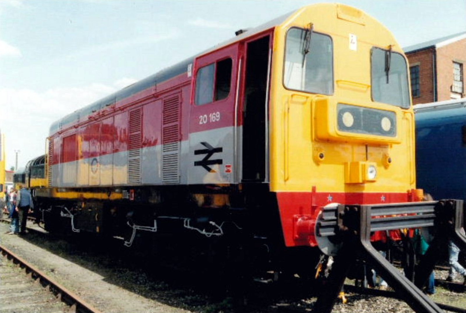 Photo of 20169 at Worcester Shrub Hill — trainlogger