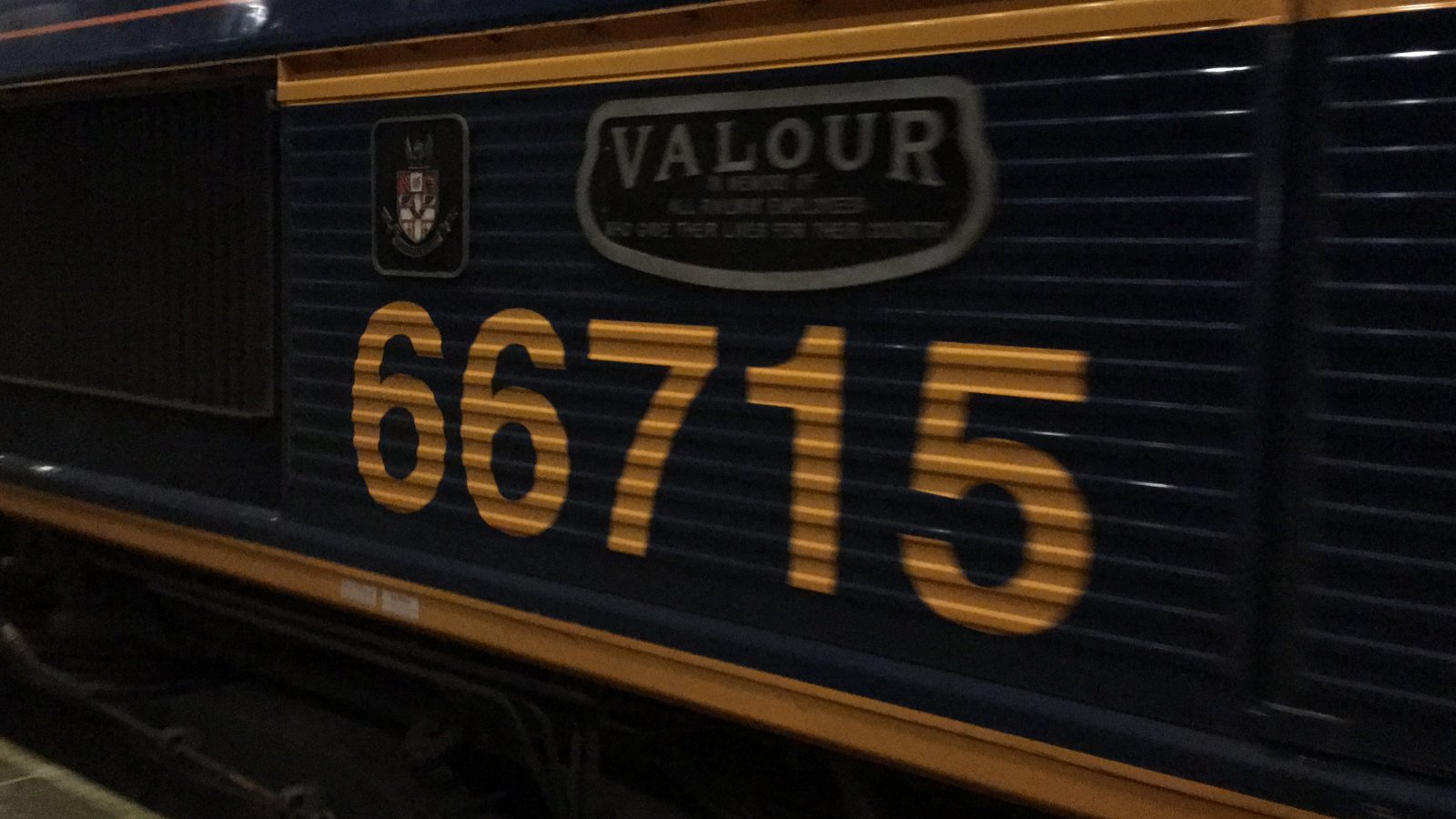 Photo of 66715 at Reading — trainlogger