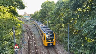 555003 - Class 555 / DC electric multiple unit sets — trainlogger