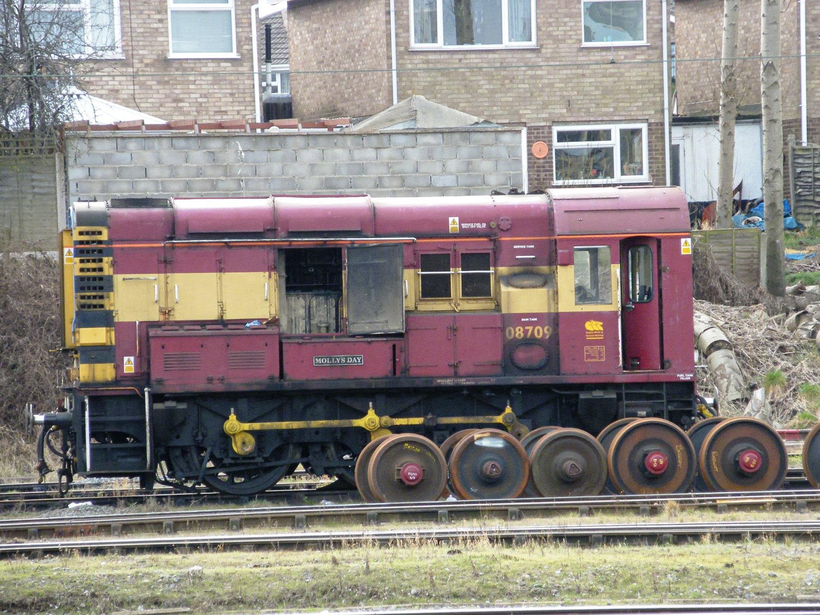 Photo of 08709 at Bescot — trainlogger