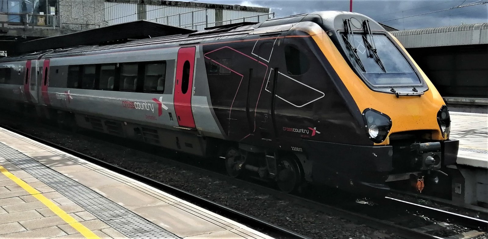 Photo of 220017 at Stafford — trainlogger