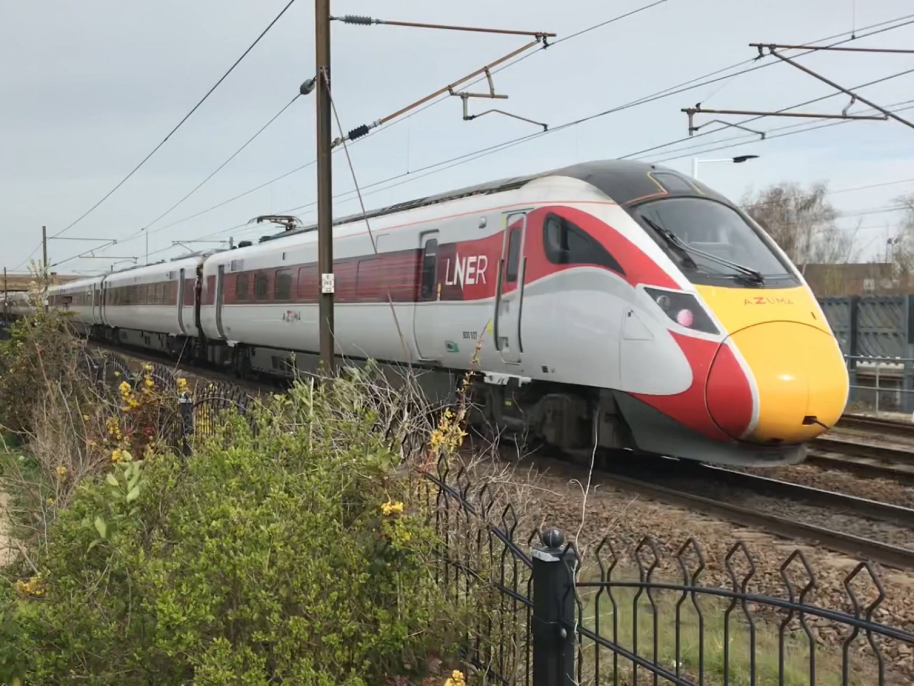 Photo of 800107 at Newark North Gate — trainlogger