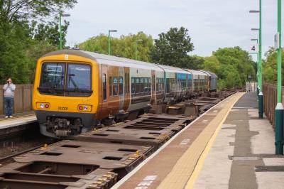 323221 - Class 323 / EMUs — trainlogger