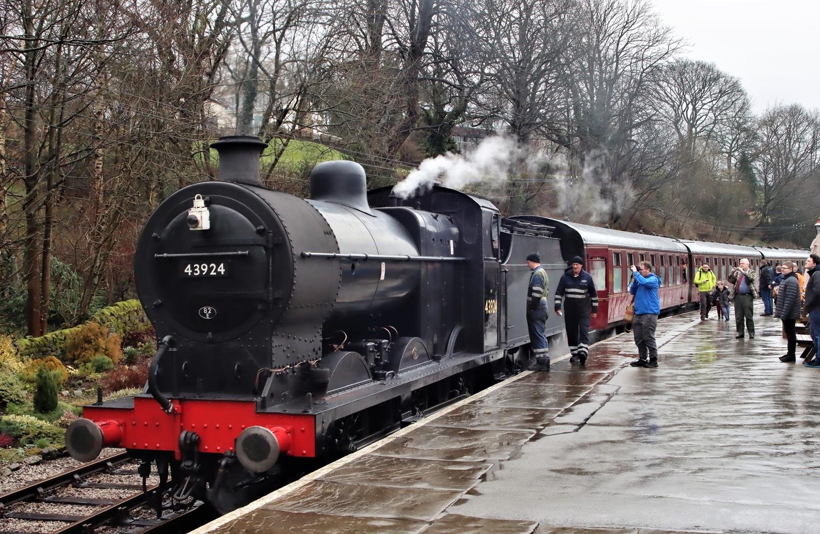 Photo of 43924 Steam at Keighley & Worth Valley Railway - Oxenhope — trainlogger
