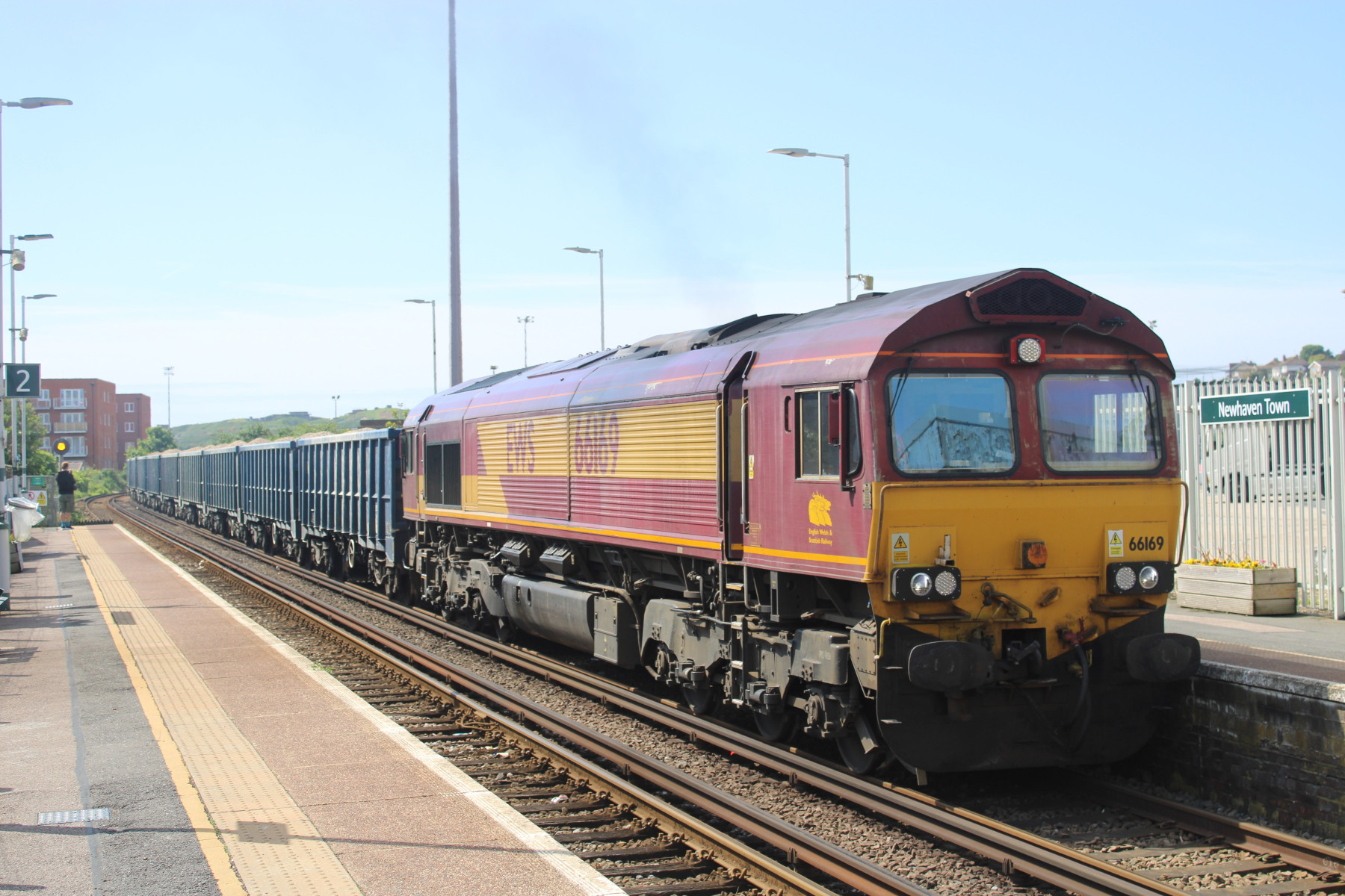 Photo of 66169 at Newhaven Town — trainlogger
