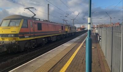 90005 - Class 90 / Locomotives (AC electric) — trainlogger