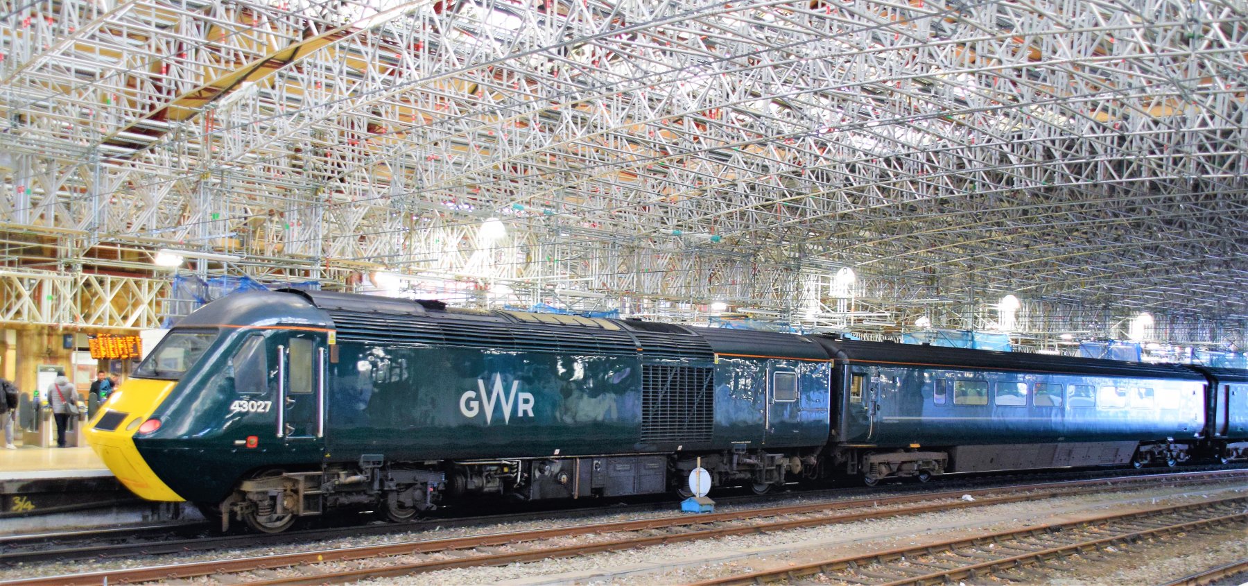 Photo of 43027 at Bristol Temple Meads — trainlogger