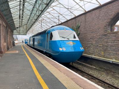 Everyone's Photographs of 43058 — trainlogger