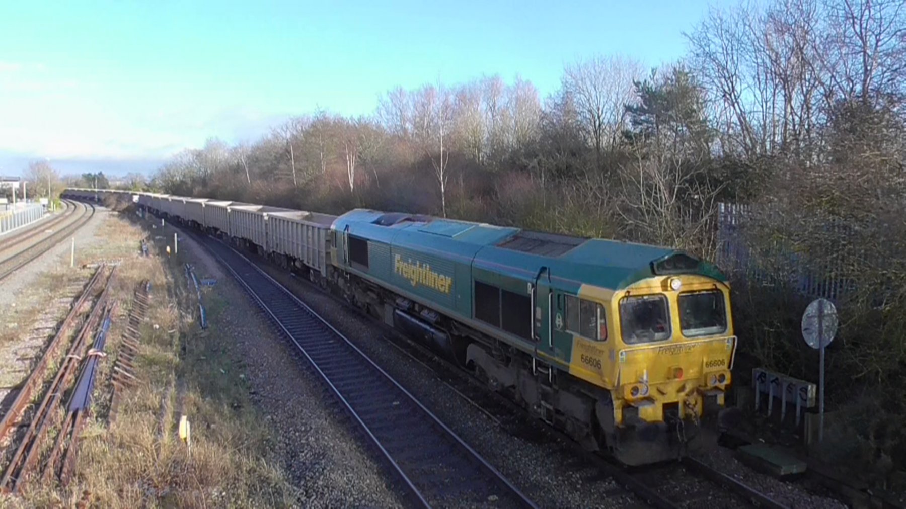 Photo of 66606 at Filton Abbey Wood — trainlogger