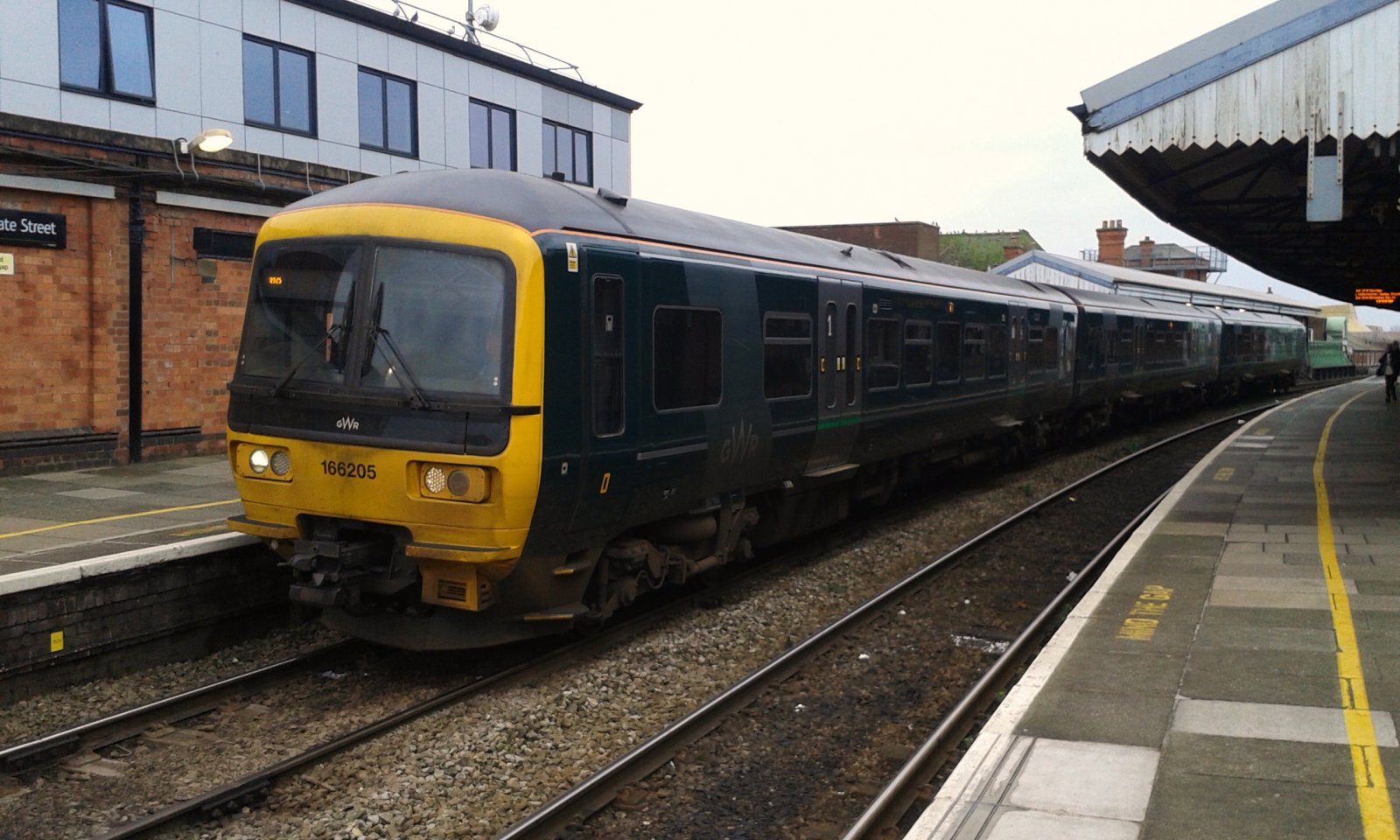 Photo of 166205 at Kidderminster to Worcester Forgate Street — trainlogger