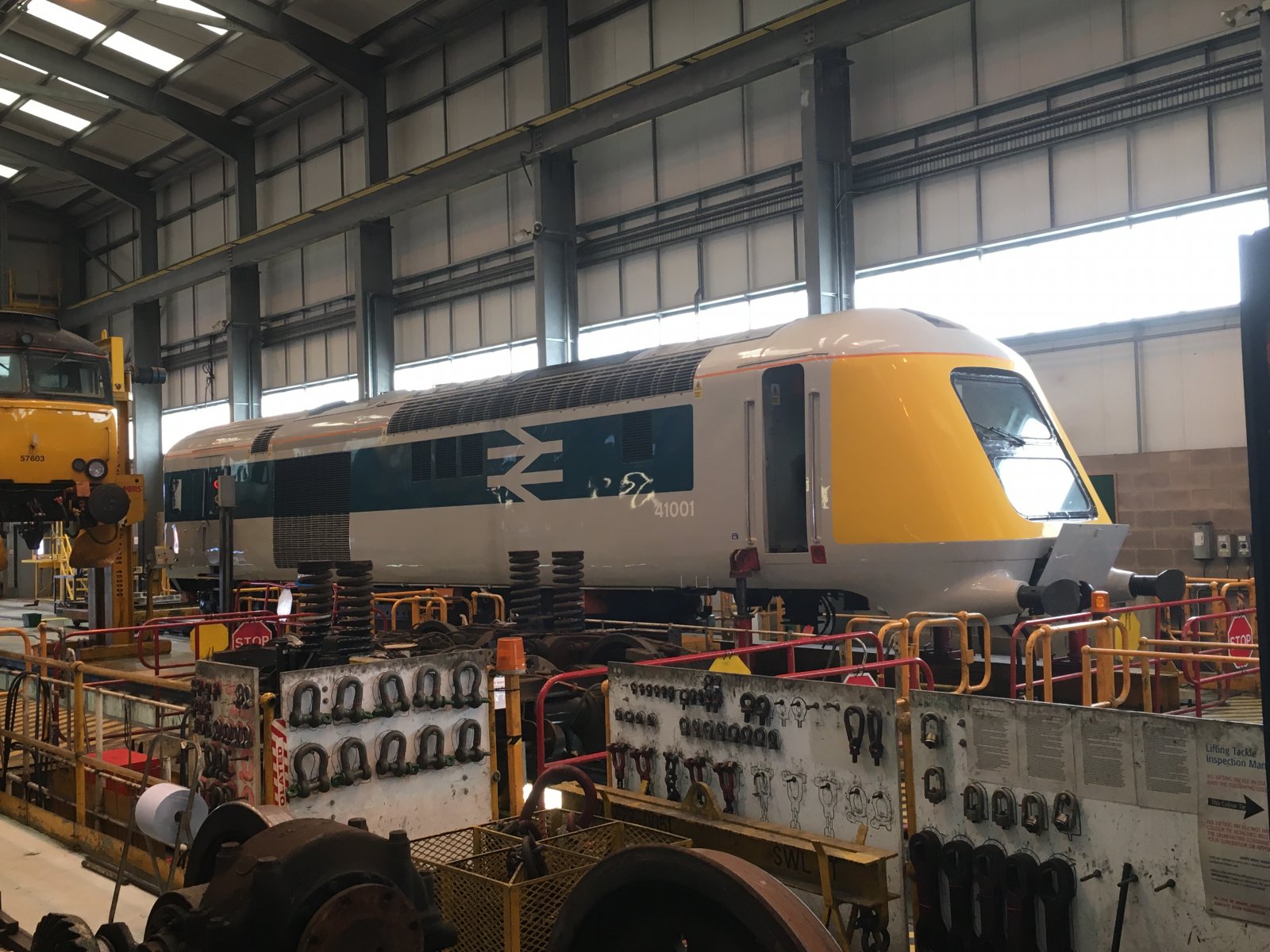 Photo of 41001 at Old Oak Common HST Depot — trainlogger