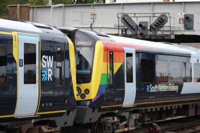 444019 - Class 444 / EMUs (3rd rail) — trainlogger