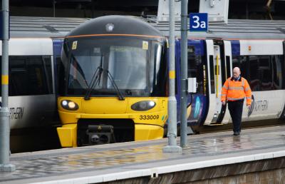 333009 - Class 333 / AC and AC/DC electric multiple unit sets — trainlogger