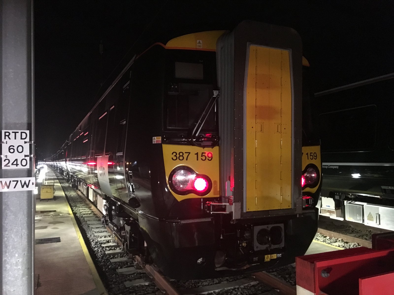 Photo of 387159 at Reading Train Care Depot — trainlogger