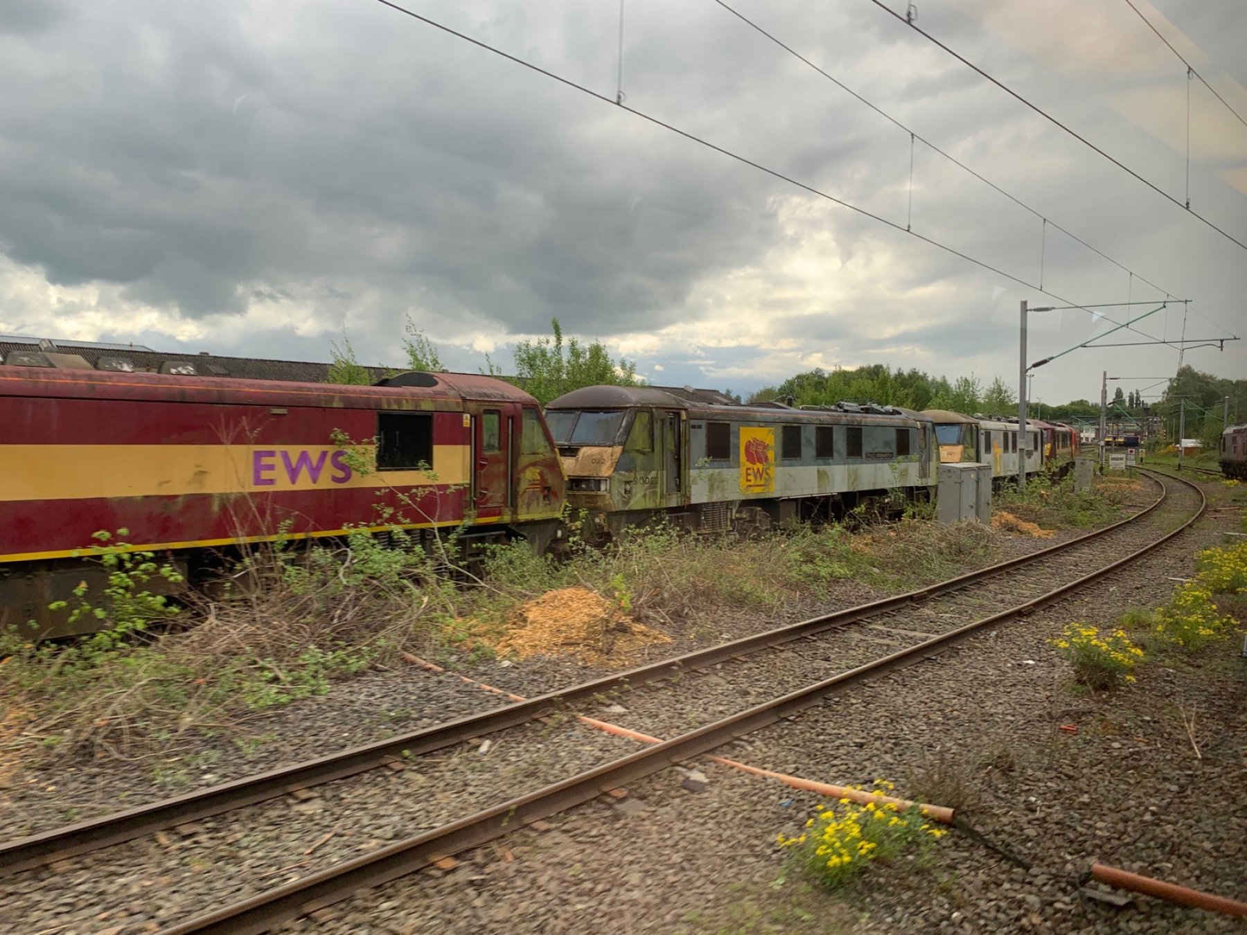 Photo of 90022 at Crewe IEMD — trainlogger