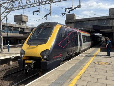 221112 - Class 221 / Diesel electric multiple unit sets — trainlogger