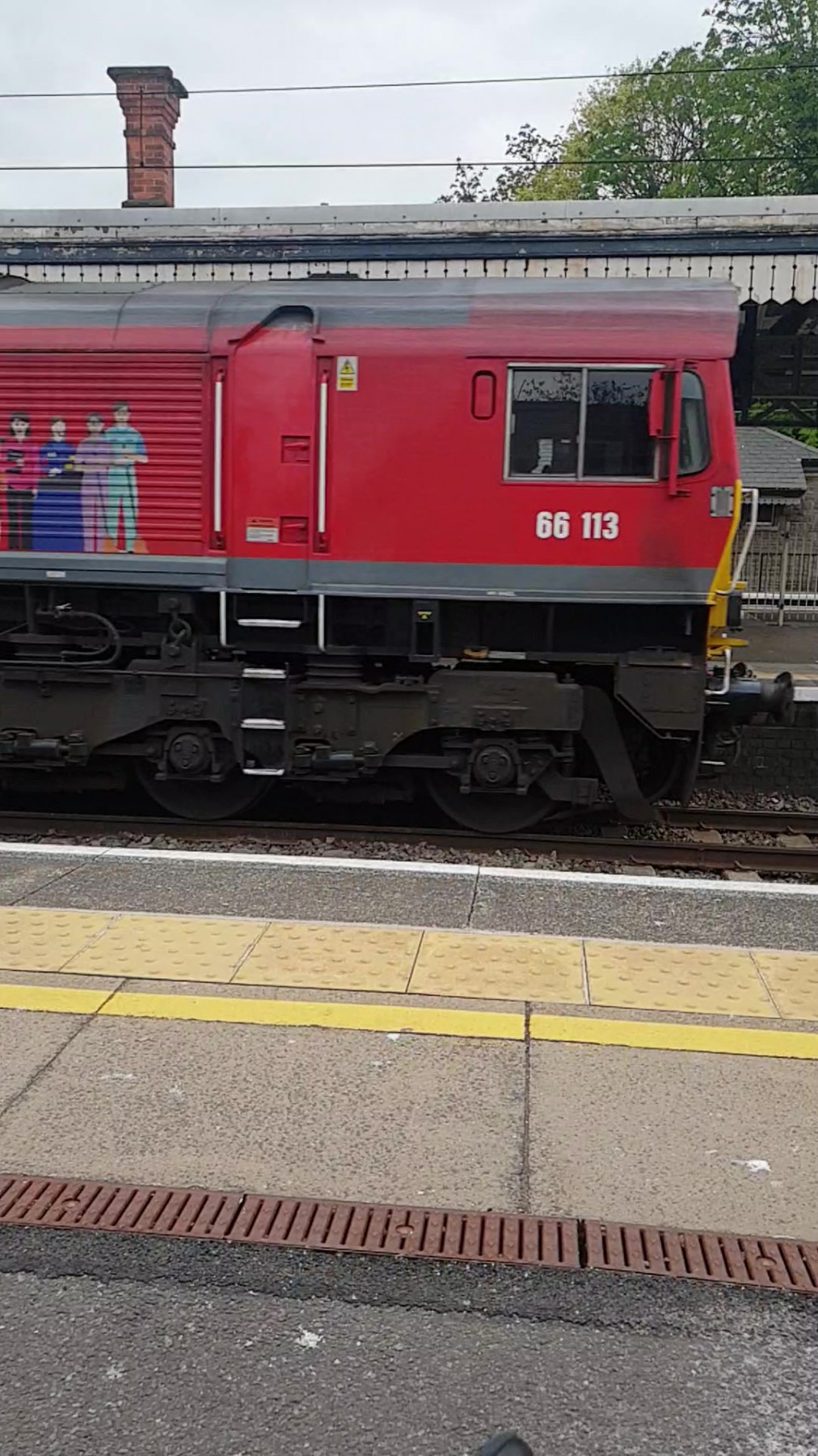 Photo of 66113 at Tilehurst — trainlogger