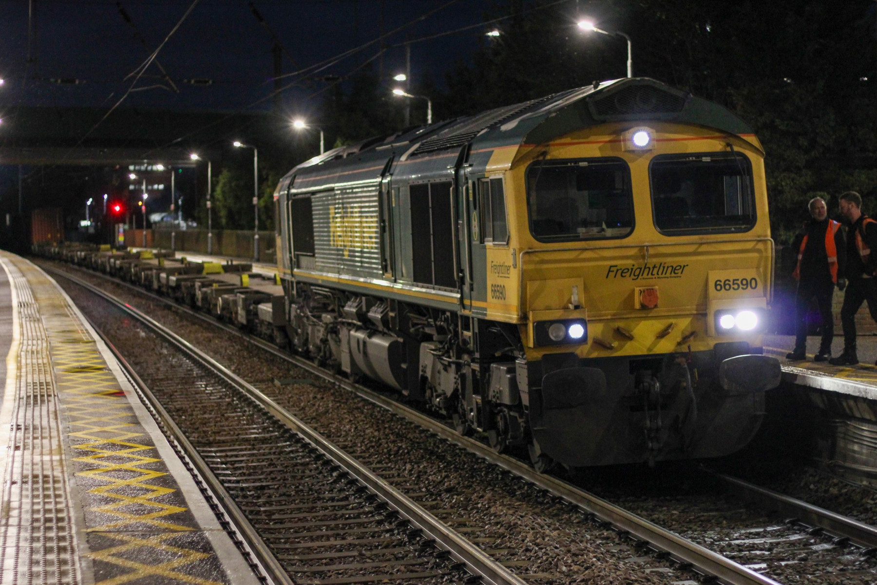 Photo of 66590 at Stowmarket — trainlogger