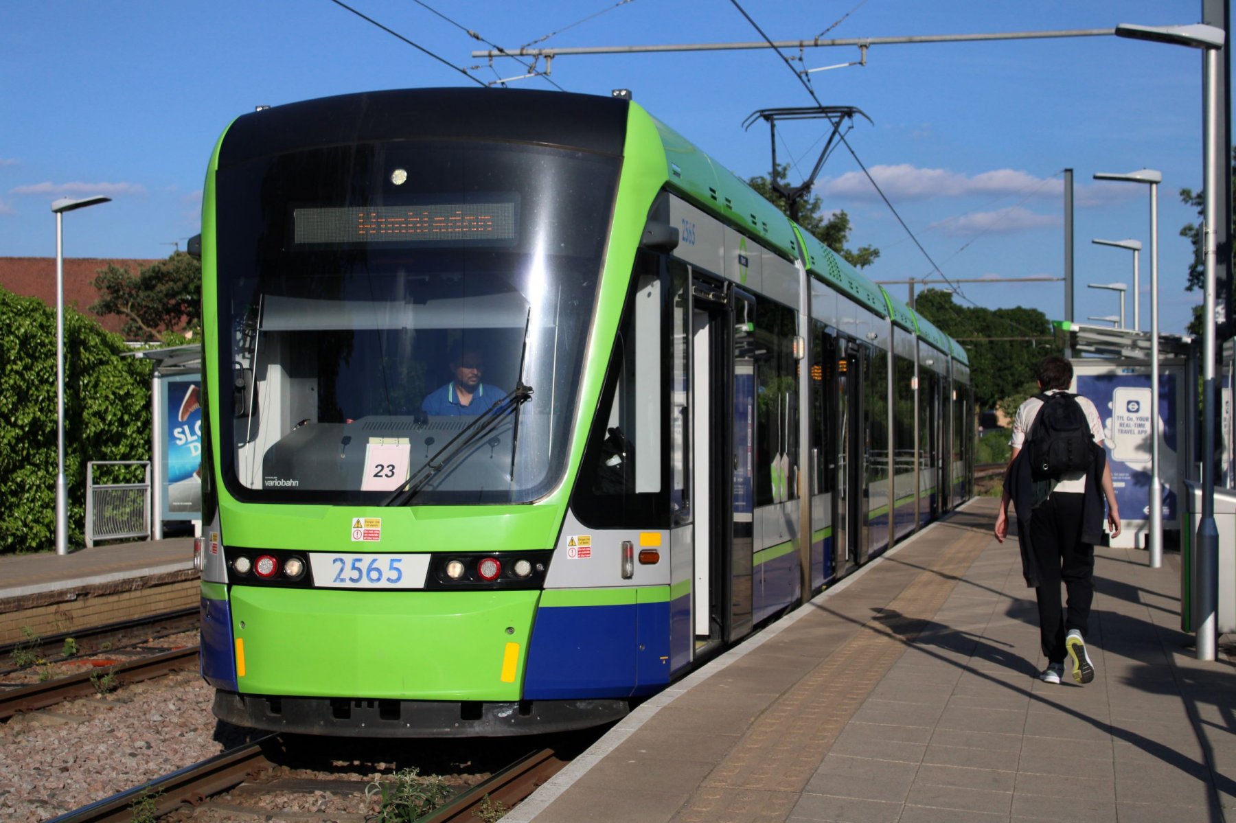 Photo of LT 2565 at Therapia Lane (Tramlink) — trainlogger
