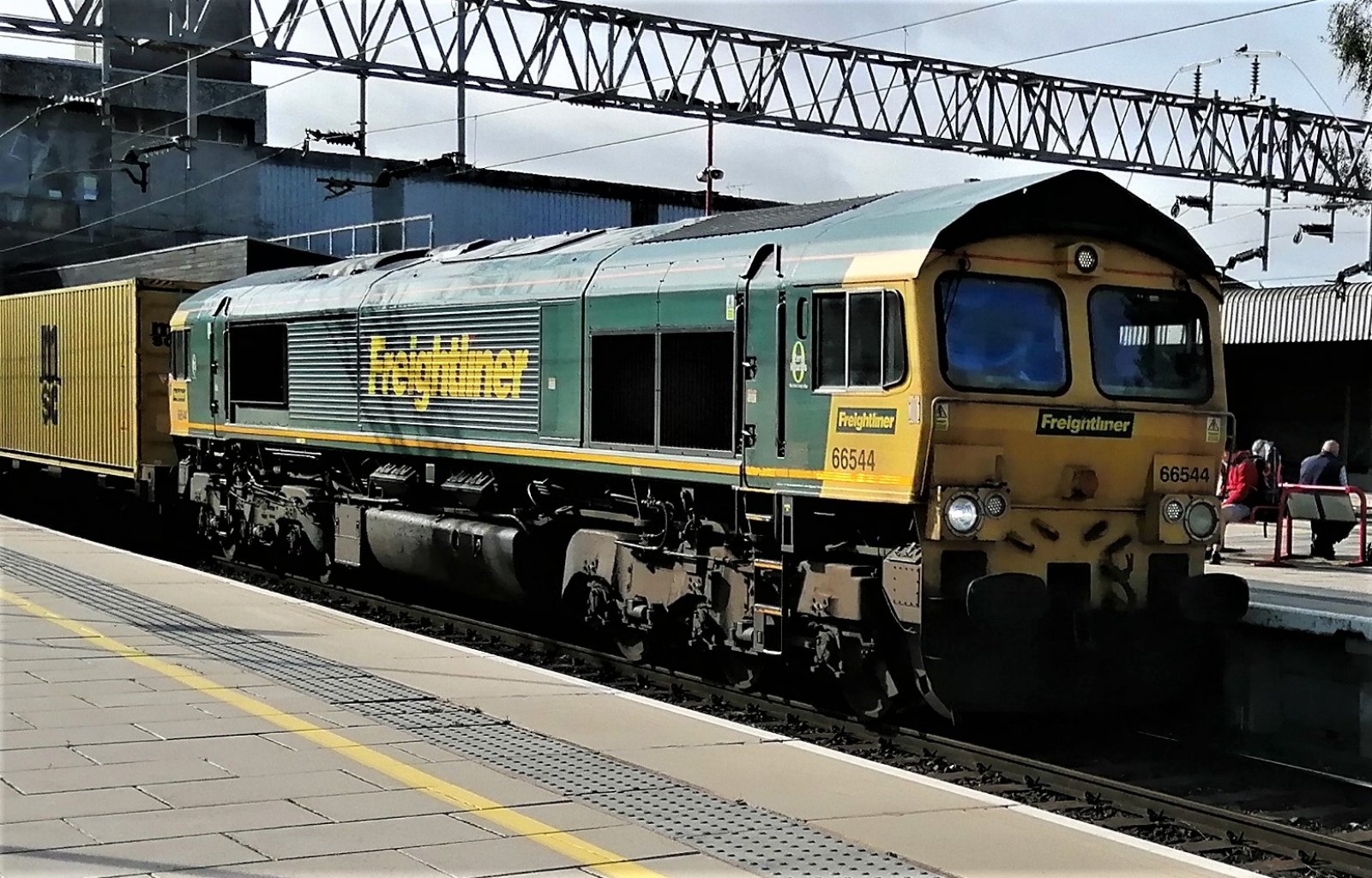 Photo of 66544 at Stafford — trainlogger