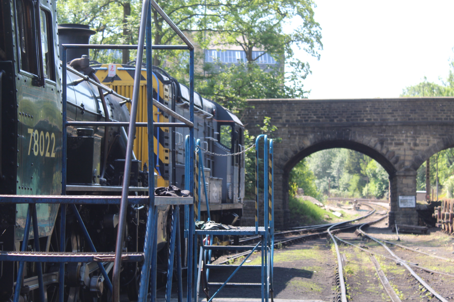Photo of 08266 at Keighley & Worth Valley Railway - Haworth depot ...
