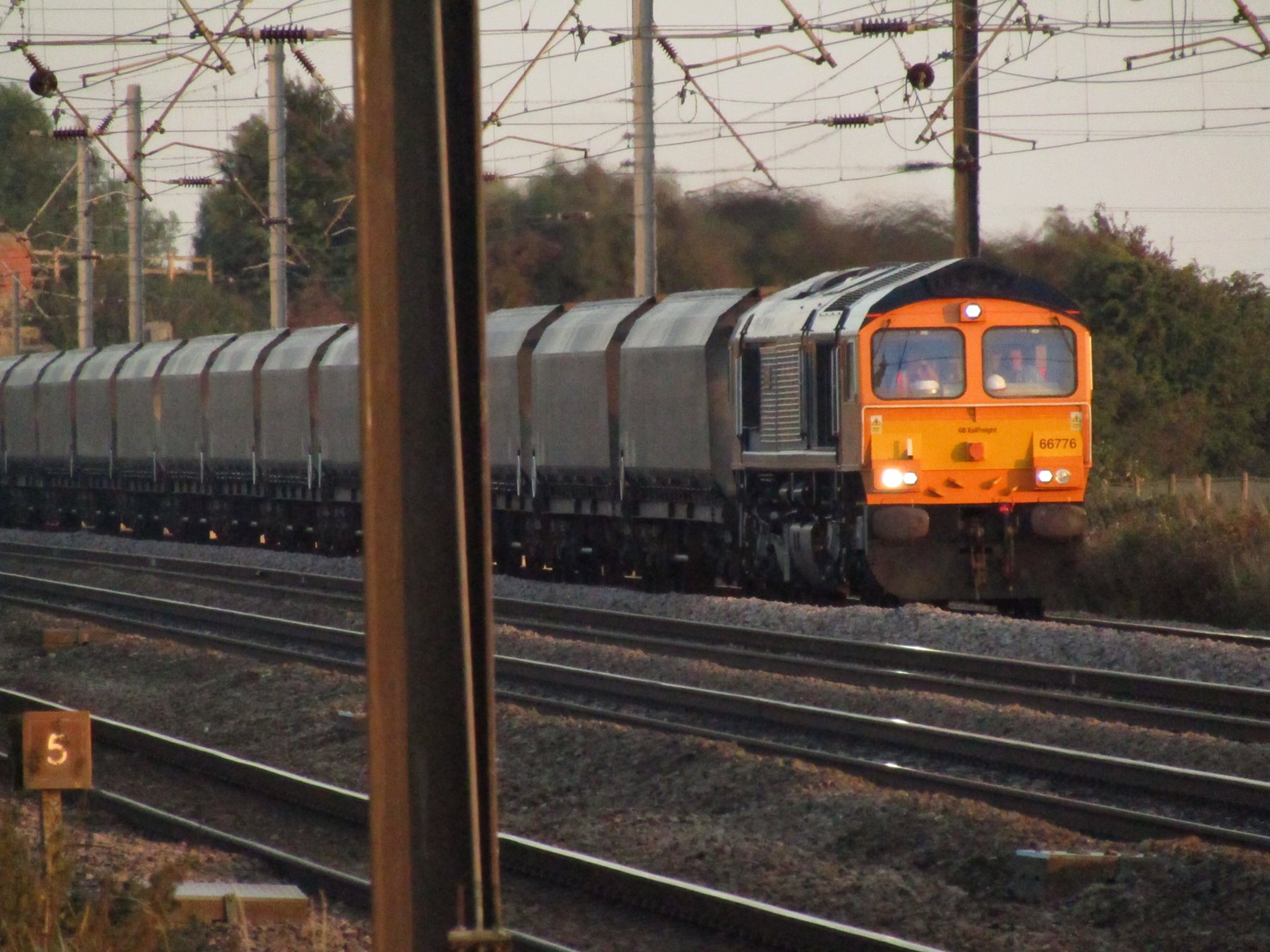 Photo of 66776 at York - The Sidings Hotel — trainlogger