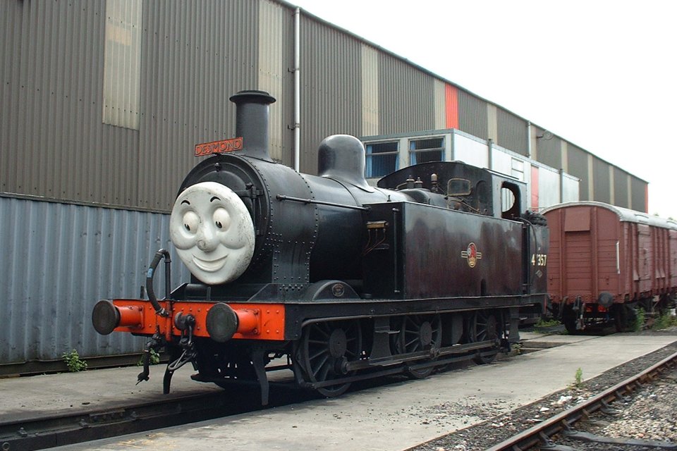 Photo of 47357 steam at Midland Railway Centre — trainlogger