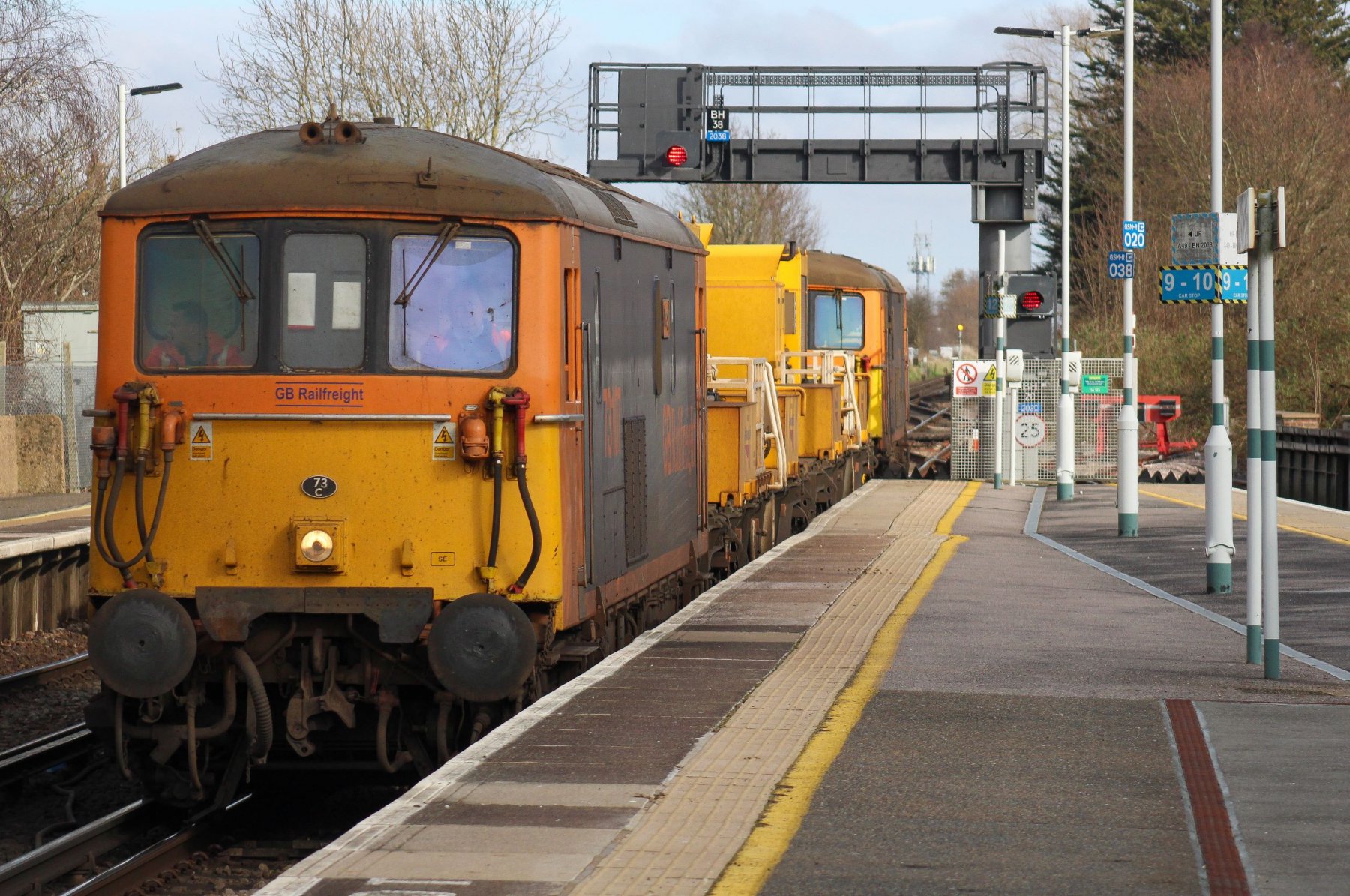 Photo of 73107 at Barnham — trainlogger