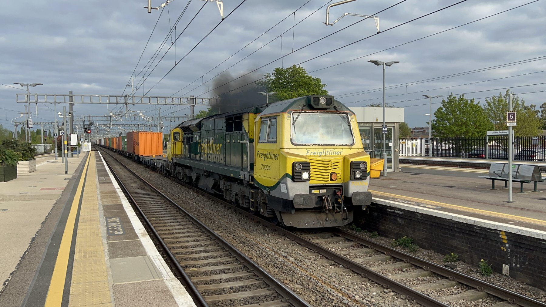 Photo of 70006 at Didcot Parkway — trainlogger